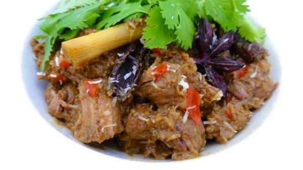 Easy Beef Rendang Recipe (Rendang Daging) | Simple. Tasty. Good.